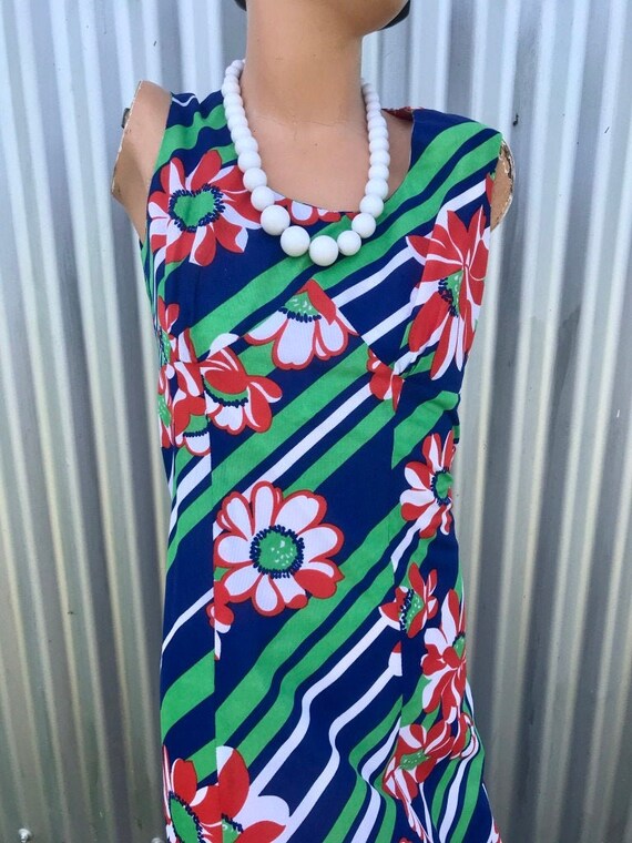 Vintage Dress 1960s Sleeveless Bright Floral Mod Dres… - Gem