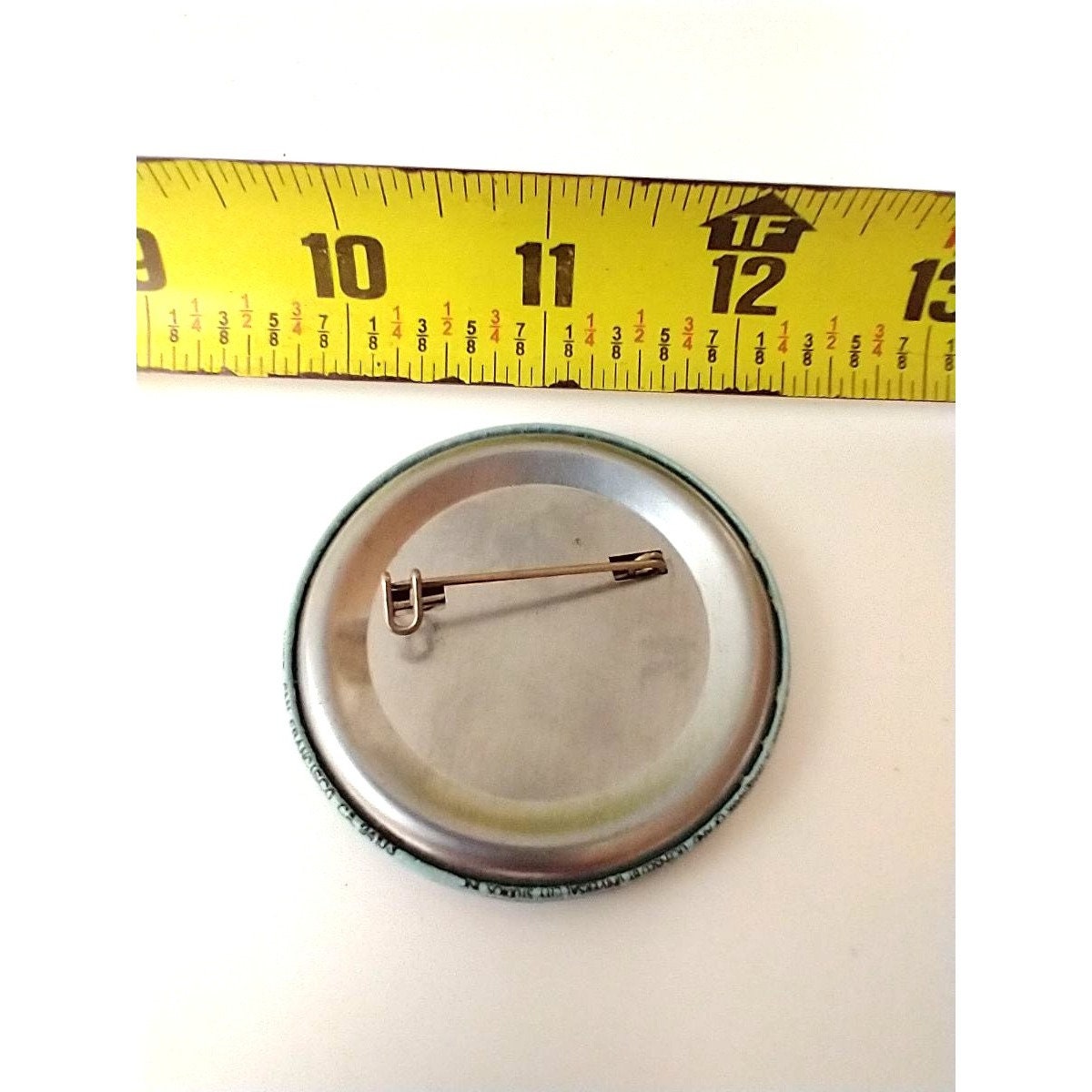 Vintage ET Extra Terrestrial Eliot Pin Pinback Button 1982 - Etsy