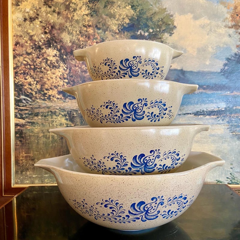 Vintage Pyrex Bowls - Etsy