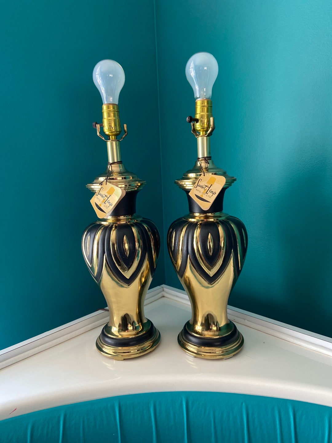 Pair Vintage Carl Falkenstein 1960s Sunset Lamp Company Mcm Gold Black ...