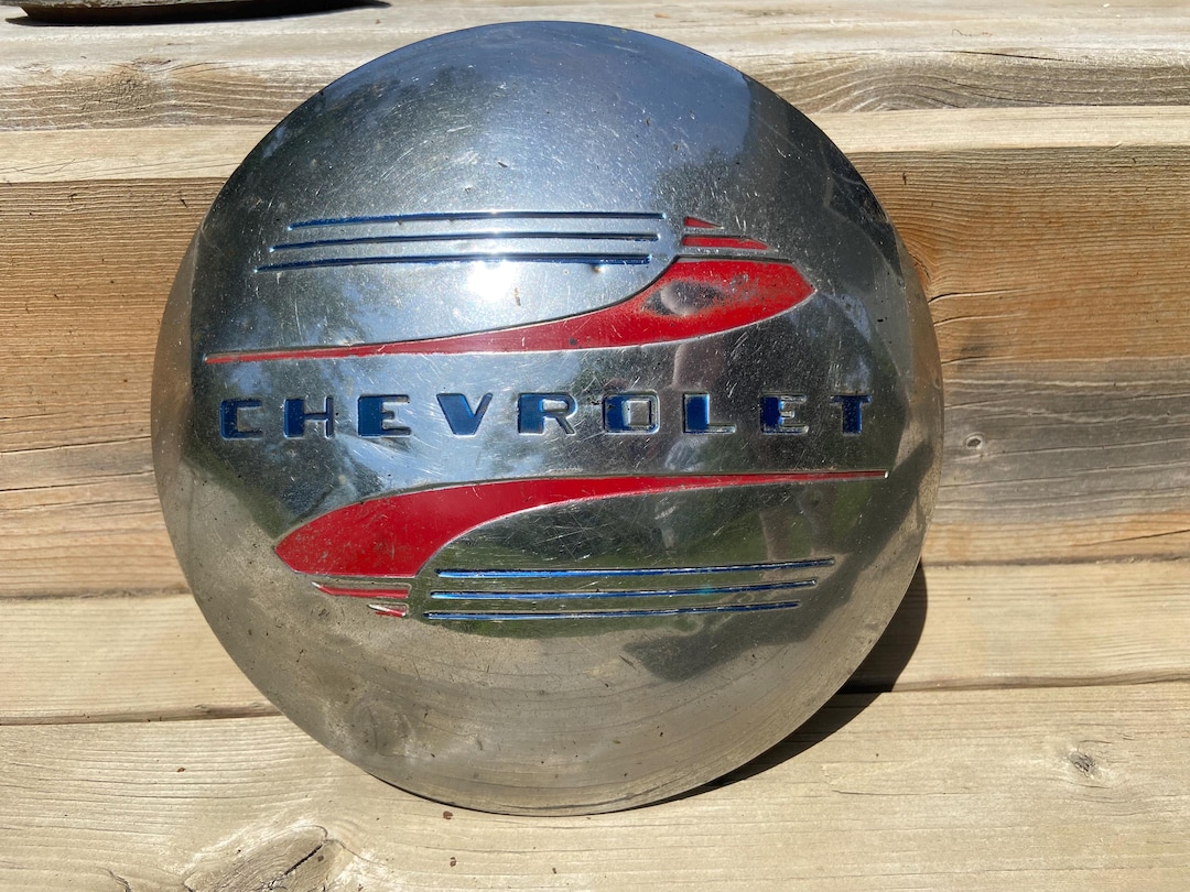 Vintage Hubcap 1941-1948 Chevrolet Dog Dish Hub Caps Original Red Blue ...