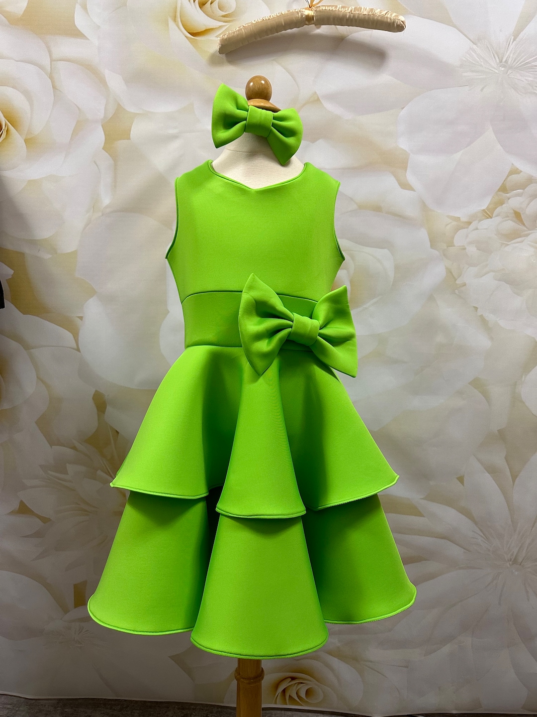Kelly Green Pageant Dress With Bow Girls Neoprene Homecoming Outfit ...