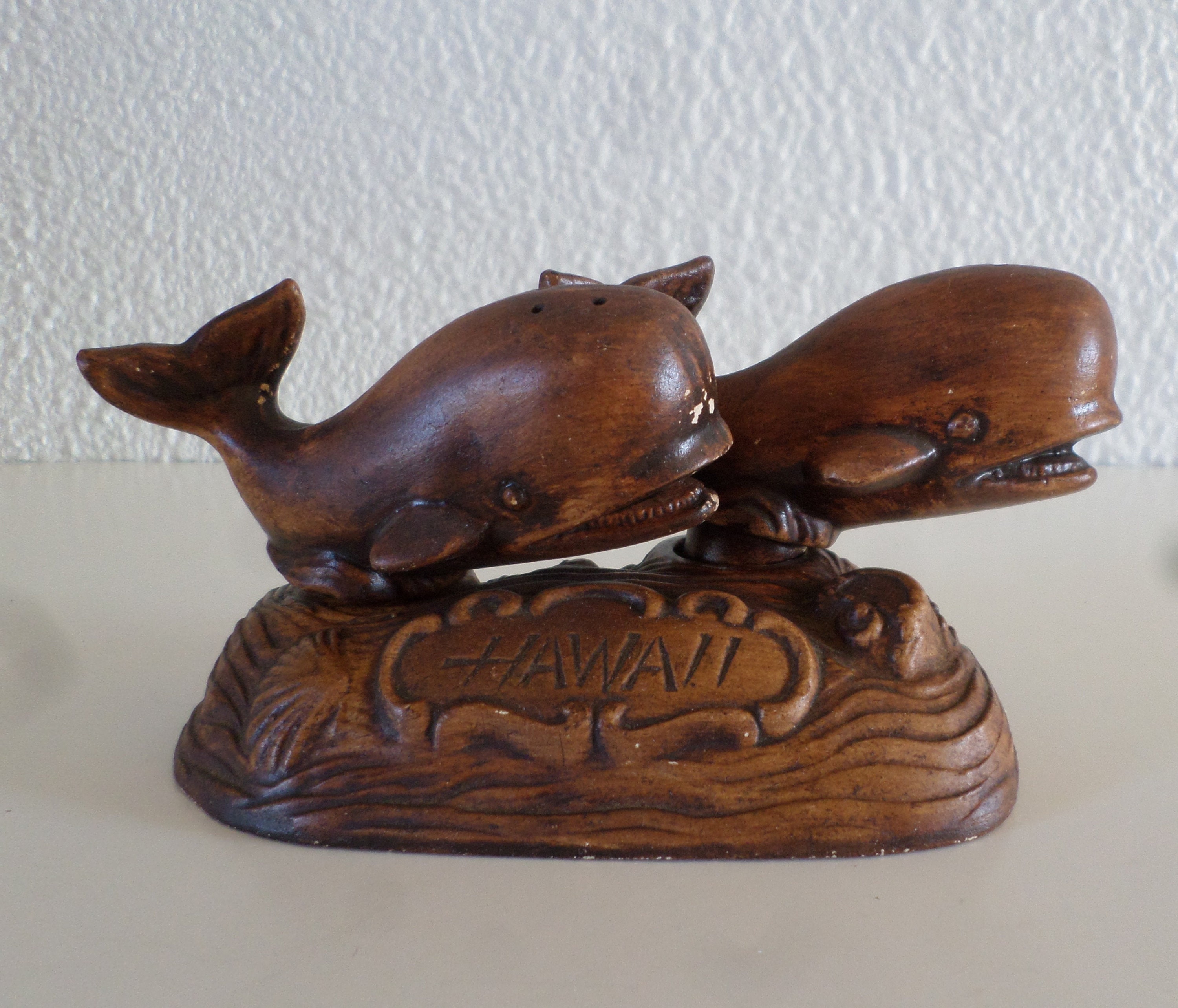 Vintage Whales Salt and Pepper Set by Treasure Craft Hawaii - Etsy