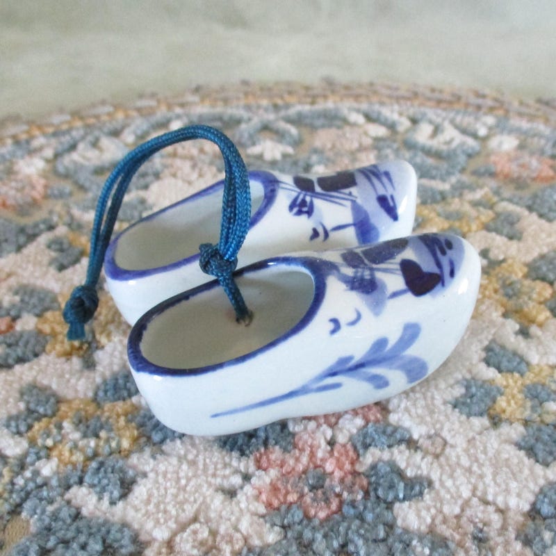 Delft Shoe - Etsy