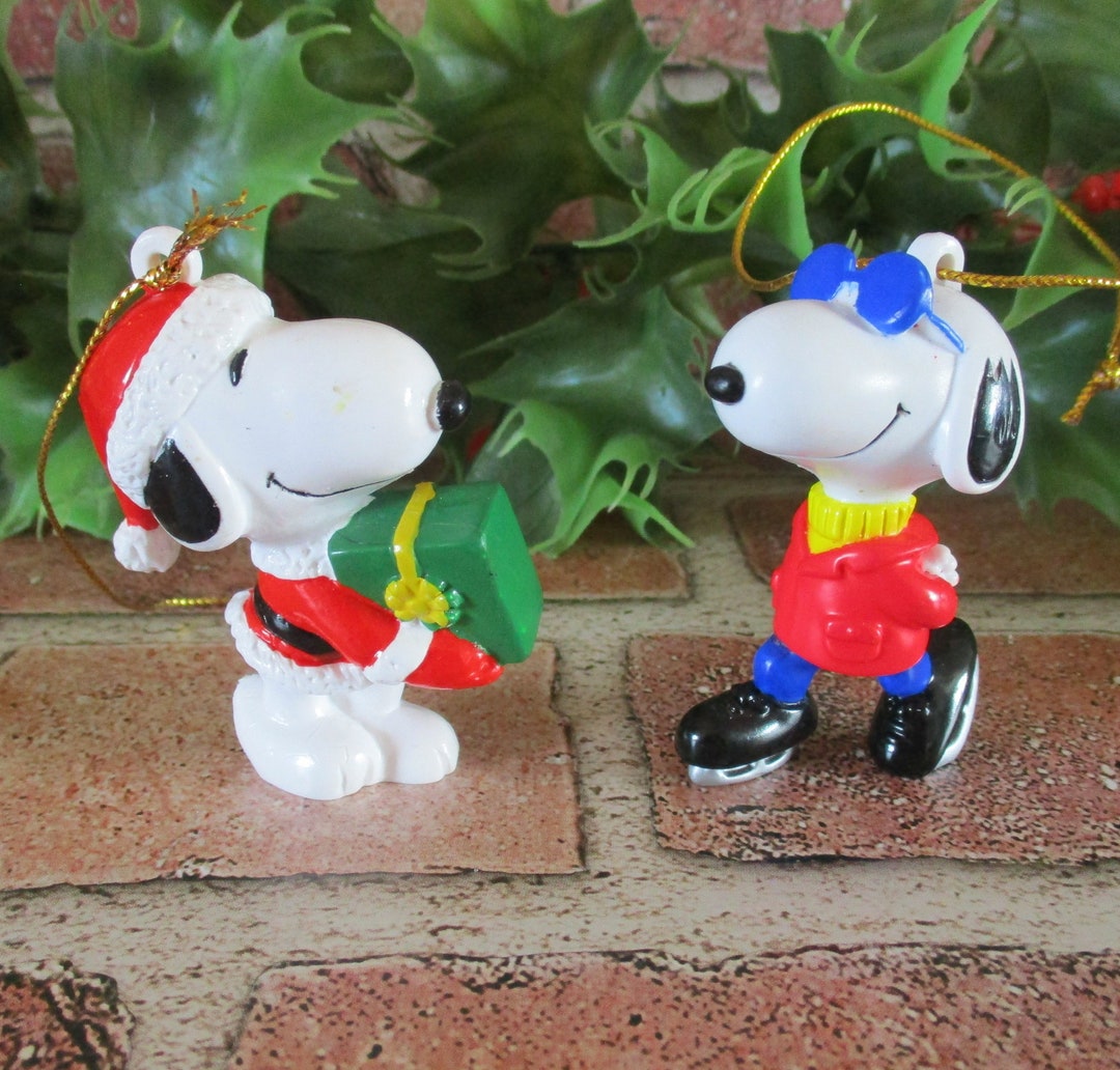 Vintage Snoopy Christmas Ornaments, Plastic Snoopy Skating and Gift ...