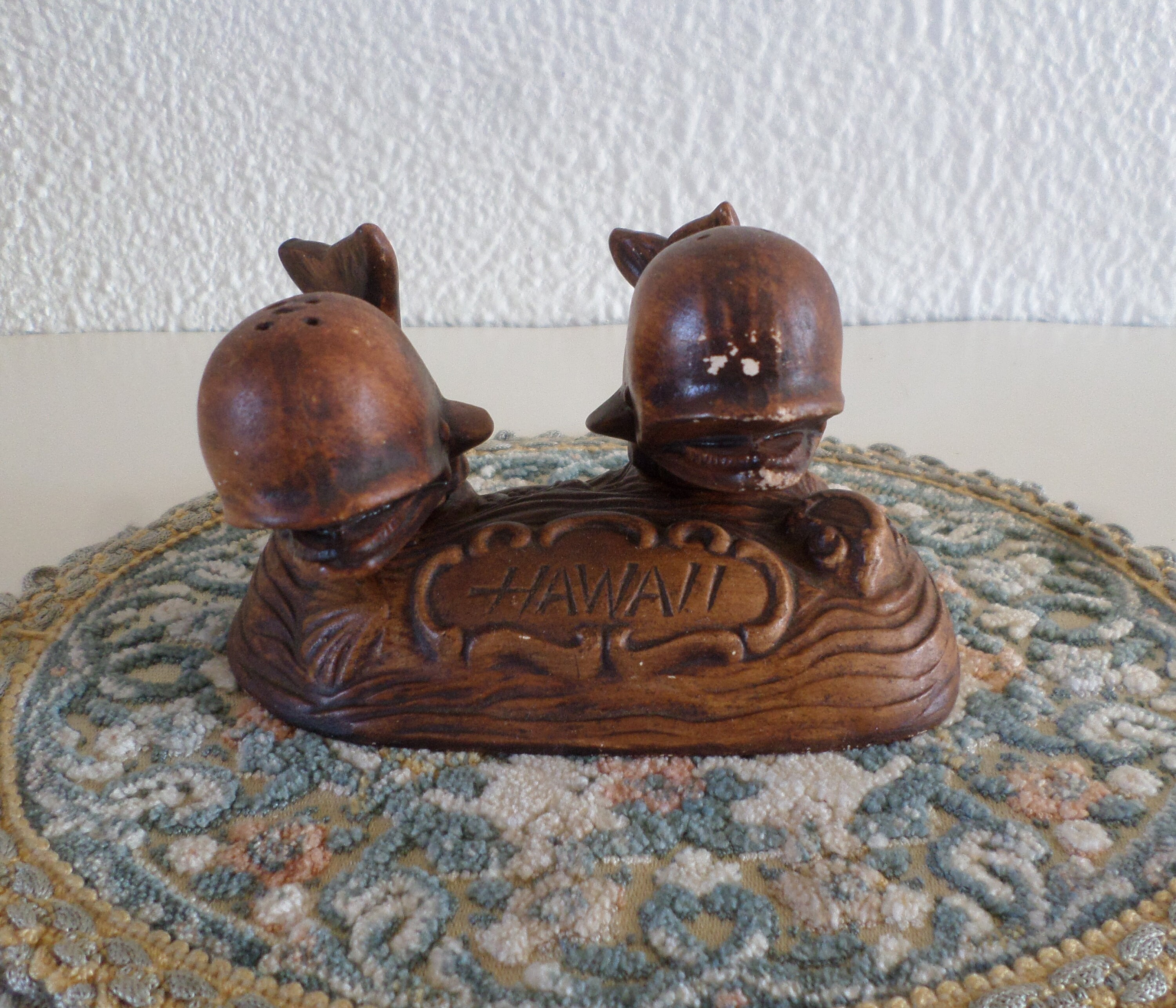 Vintage Whales Salt and Pepper Set by Treasure Craft Hawaii - Etsy