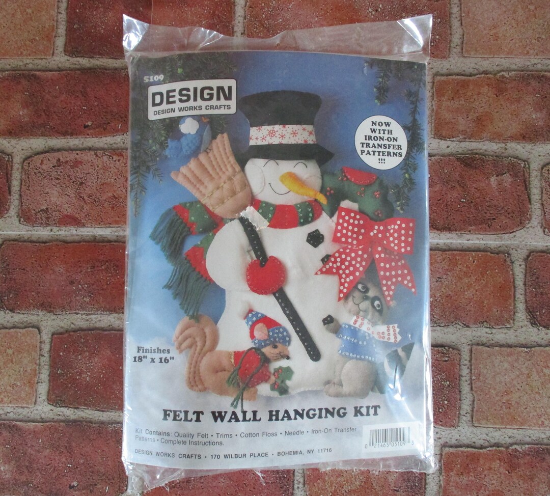 Vintage Design Works Craft Kit, Felt Wall Hanging Kit , Snowman and ...