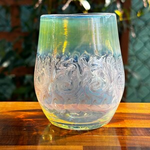 Color Changing Wine Glass Handblown Borosilicate Glass Elevated ...