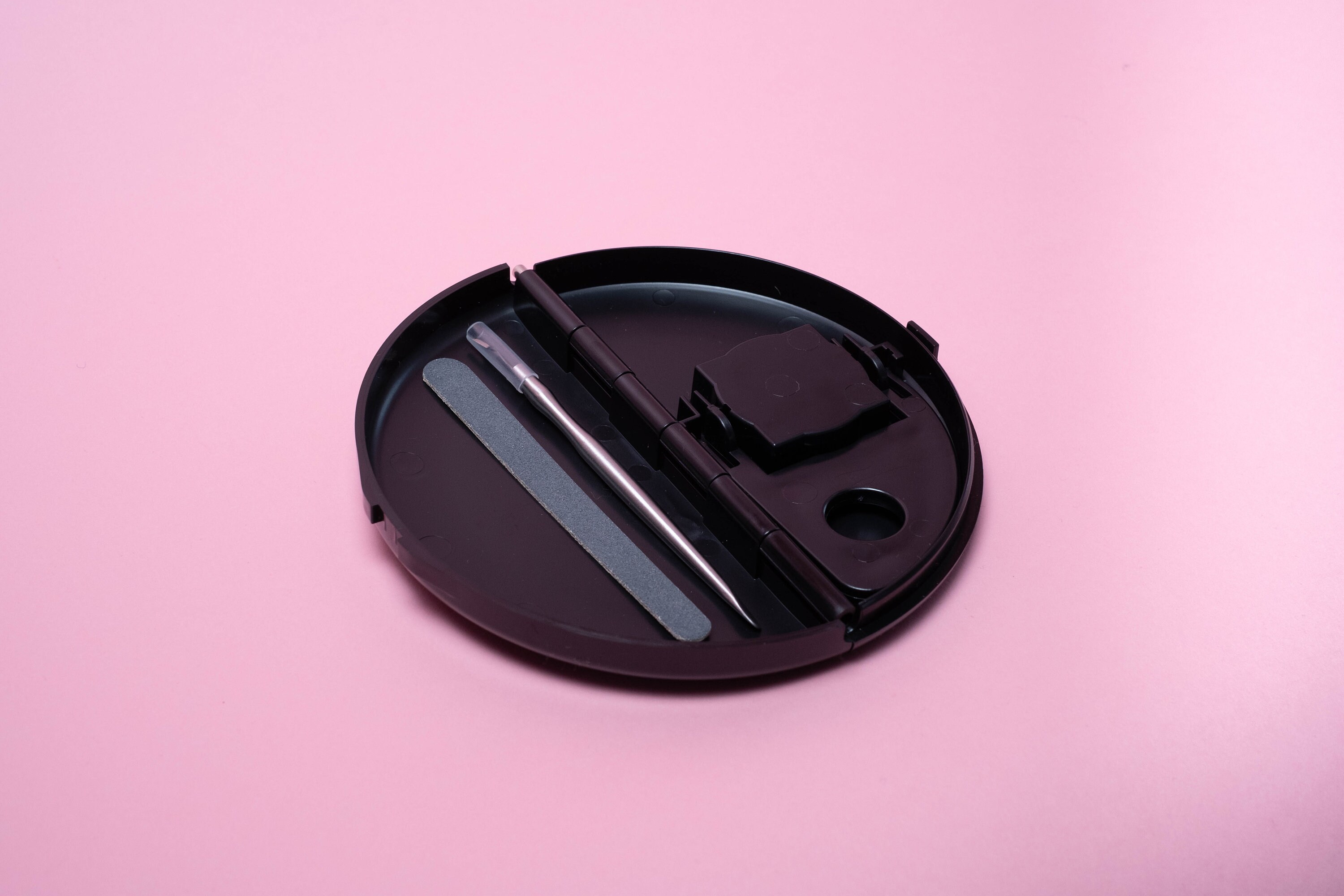 Black Nailpad - Foldable, Nail Painting Surface for Manicures ...