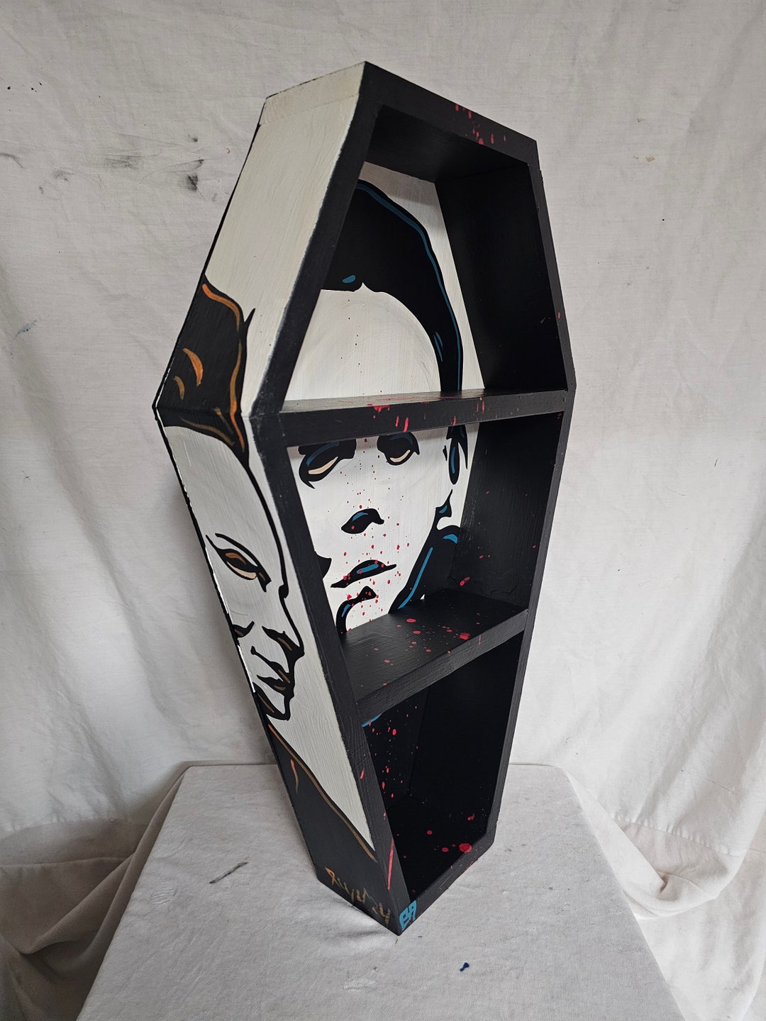Horror 2ft Coffin Shelf - Etsy