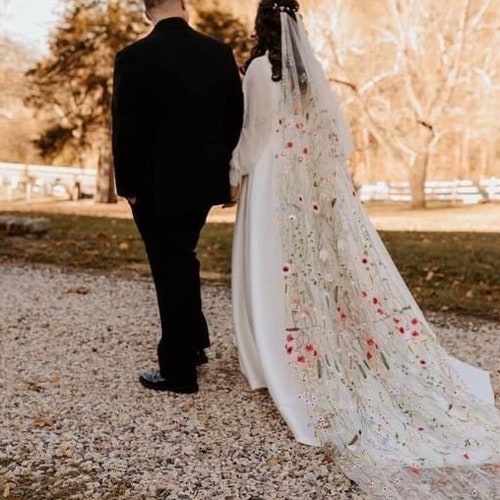 Flower Wedding Cape Floral Wedding Cloak Secret Garden - Etsy