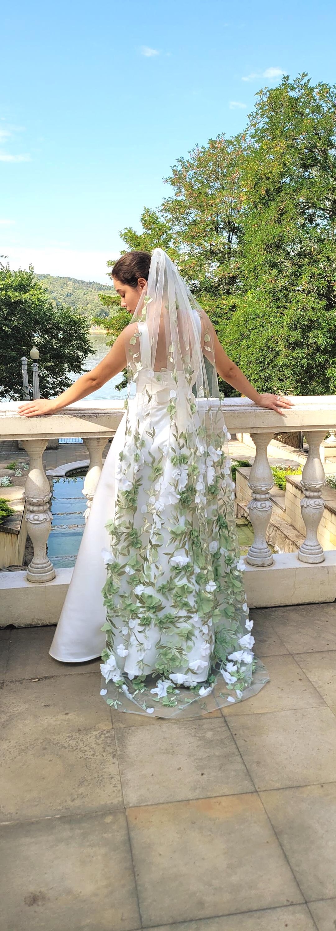 3D Green and White Floral Wedding Veil, Leaf Wedding Veil, Flowers ...