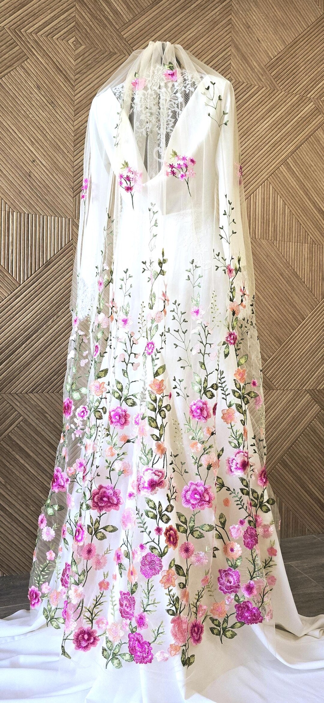 Embroidered Flowers Wedding Veil, Floral Bridal Veil, Red Pink Orange ...