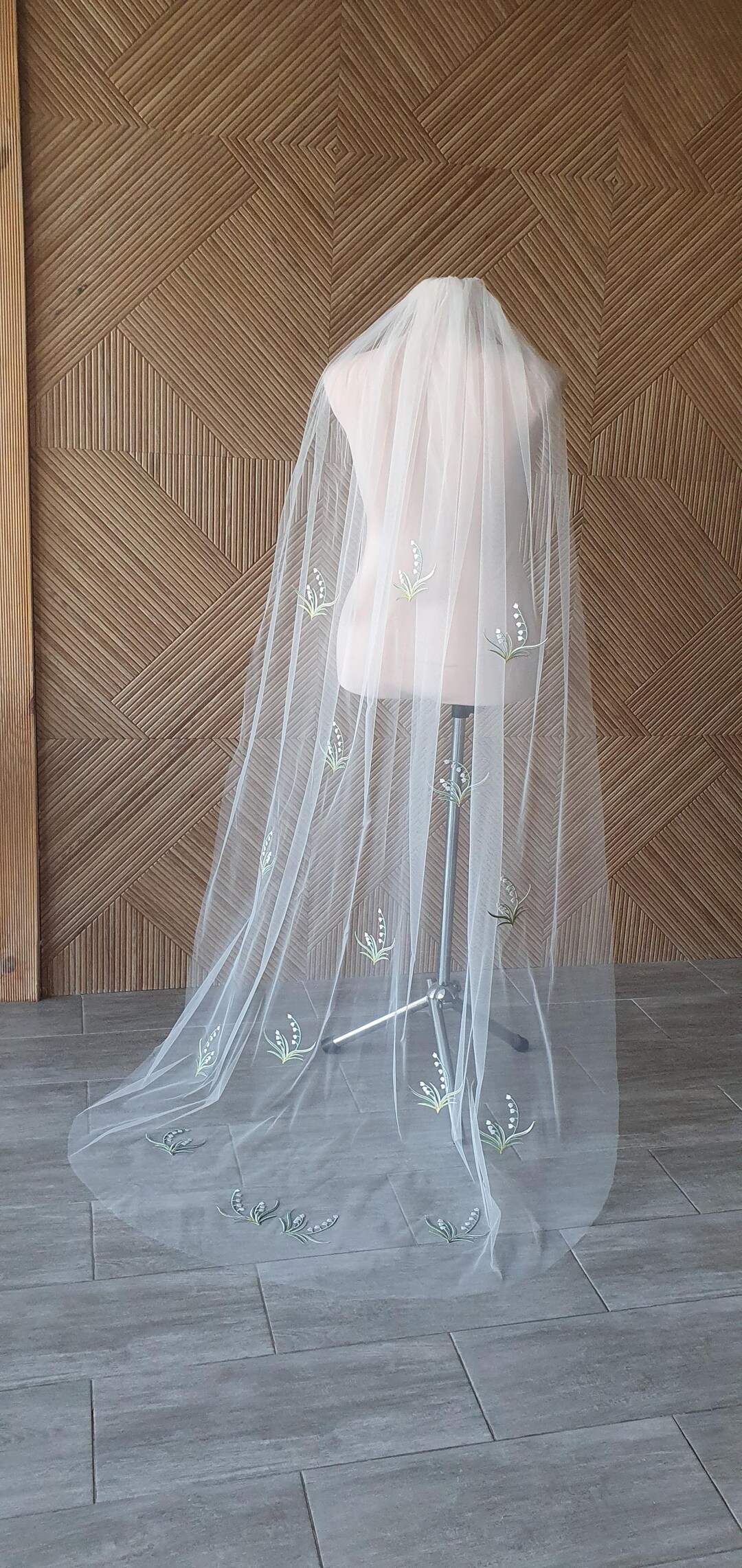 Lilly of the Valley Embroidered Veil, Secret Garden Botanical Veil ...
