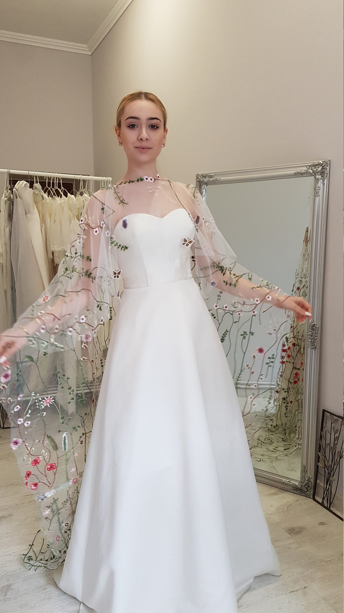 Flower Wedding Cape Floral Cape Secret Garden Wildflower - Etsy