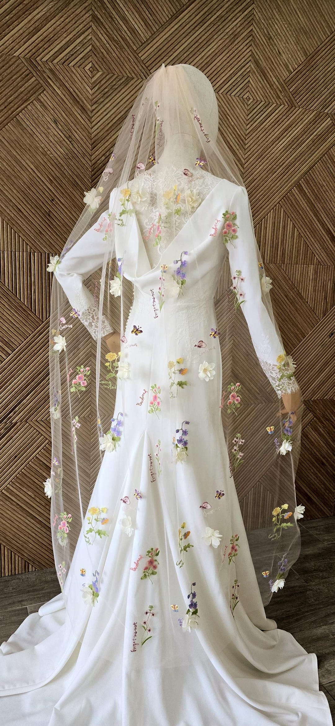 Floral Wedding Veil: Birth Flower Colorful Botanical Garden Wildflower ...