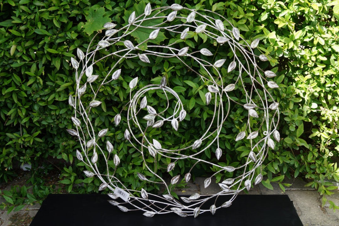 Round Metal Decoration of A Twig With Leaves ,metal Art,metal Wall ...