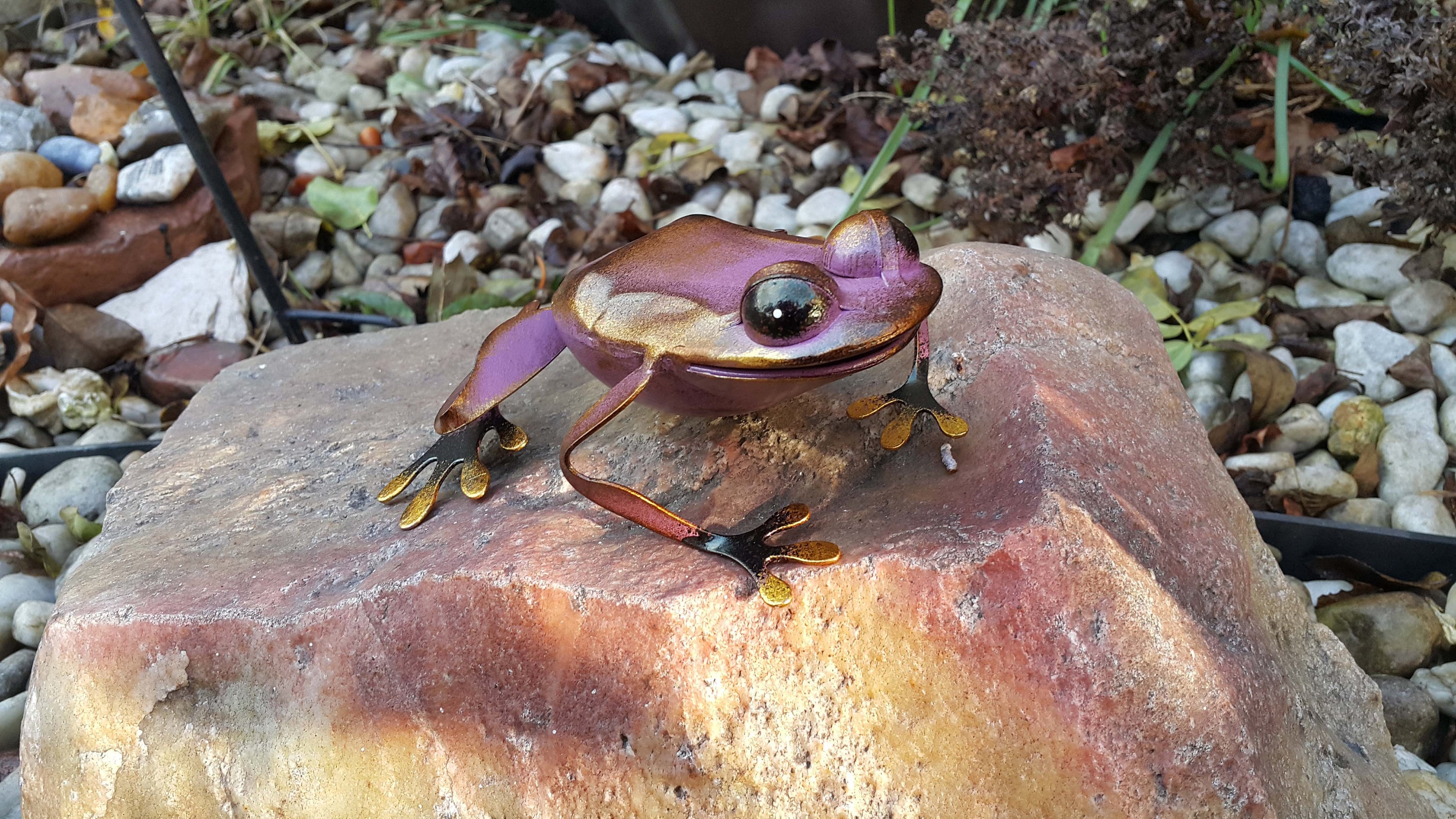 Prince Enchanted in Frogs :)he Needs A Kiss ,home/ Garden Metal Decor ...