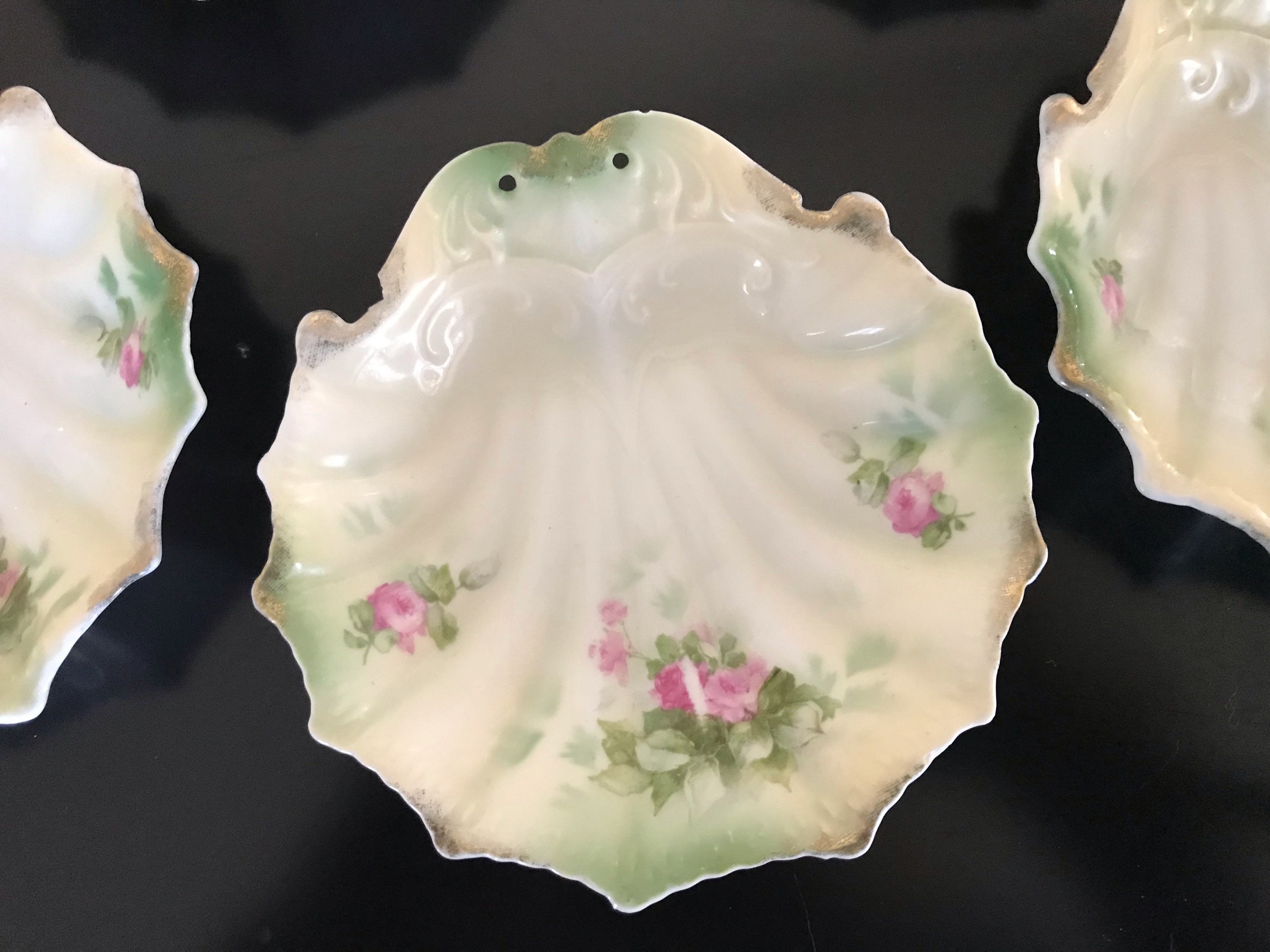 Set of 5 Antique Dainty Porcelain Shell Dishes With Pink and White ...