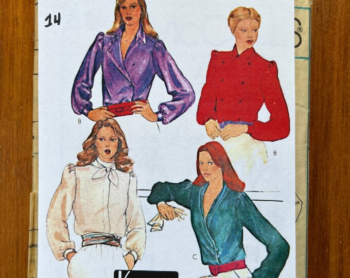 Women's Tops Sewing Pattern / 70s Vintage Easy to Sew T-shirt / Top / 3 ...