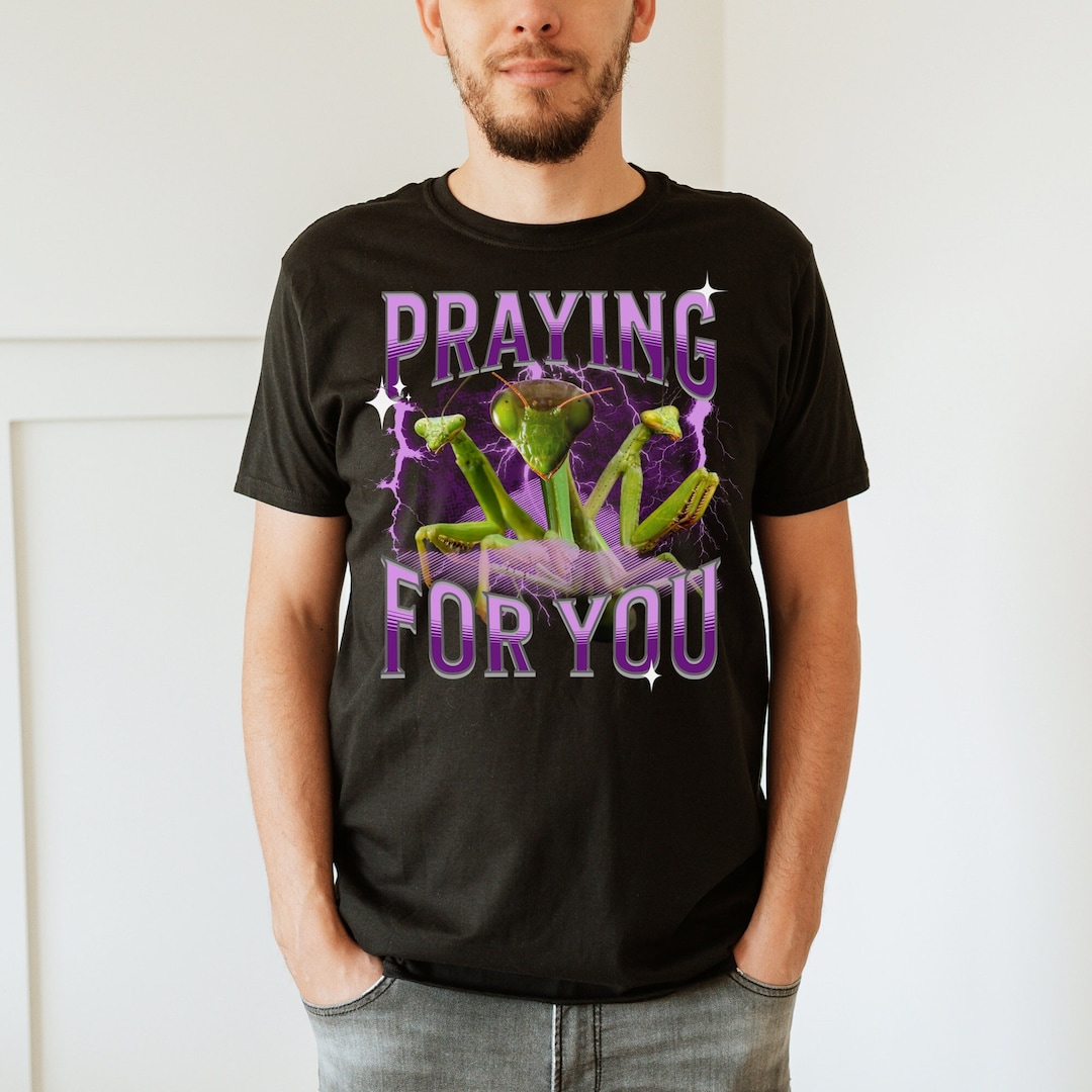 Praying Mantis T Shirt, Praying for You Shirt, Vintage Style Tee, Retro ...