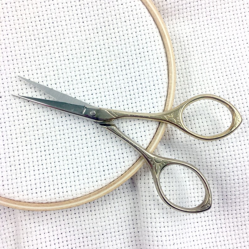 Gilded Compact Travel Size Embroidery Scissors | Sunflower Floral Motif ...