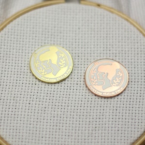 Resting Stitch Face Rose Gold Magnetic Needle Minder Golden or Copper Embroidery Cross Stitch ...