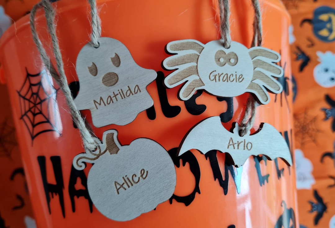 Personalised Wooden Halloween Tags | Wooden Spider, Bat Ghost & Pumpkin ...