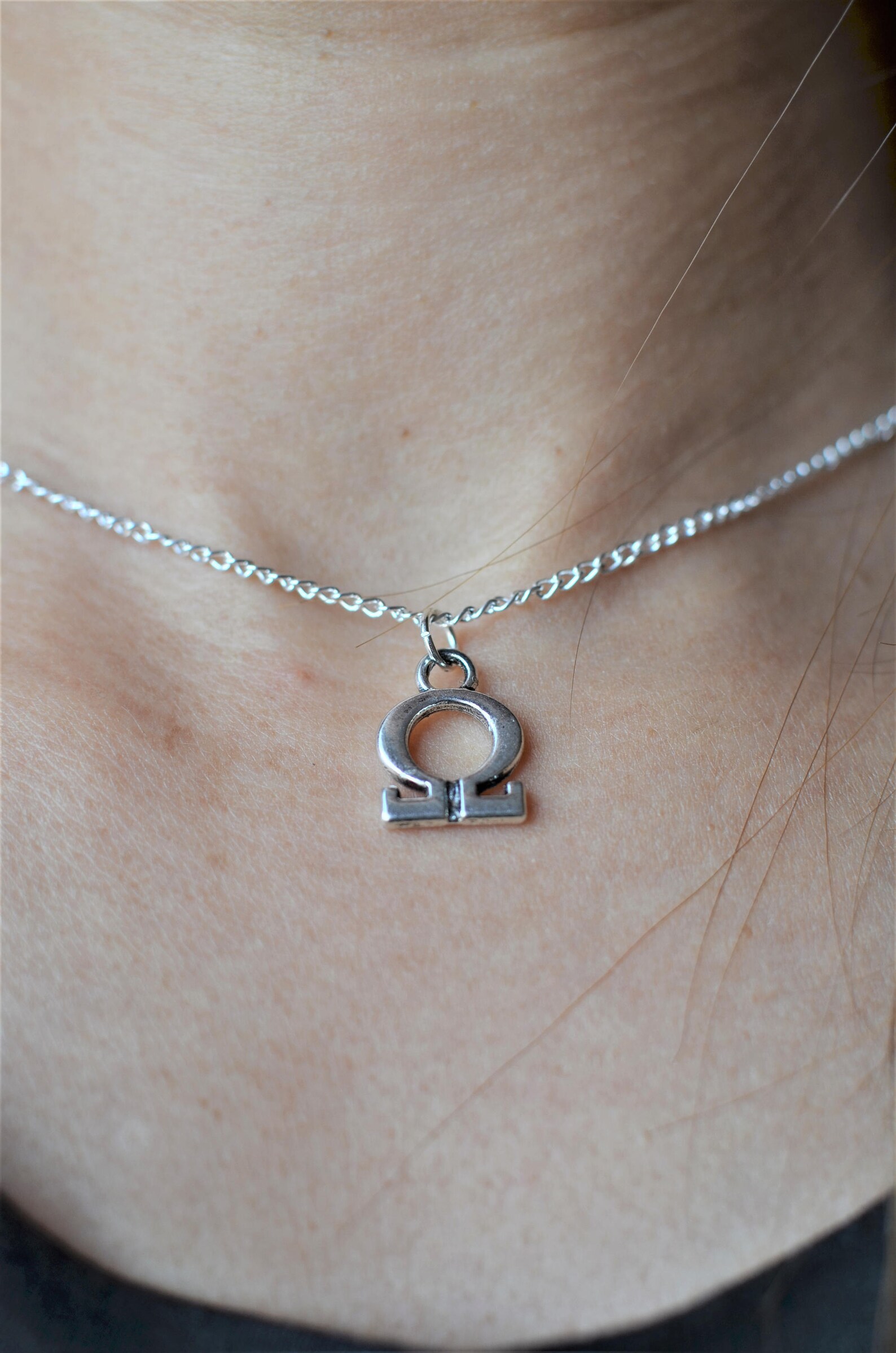 Omega Necklace Omega Symbol Greek Alphabet Minimalist - Etsy UK