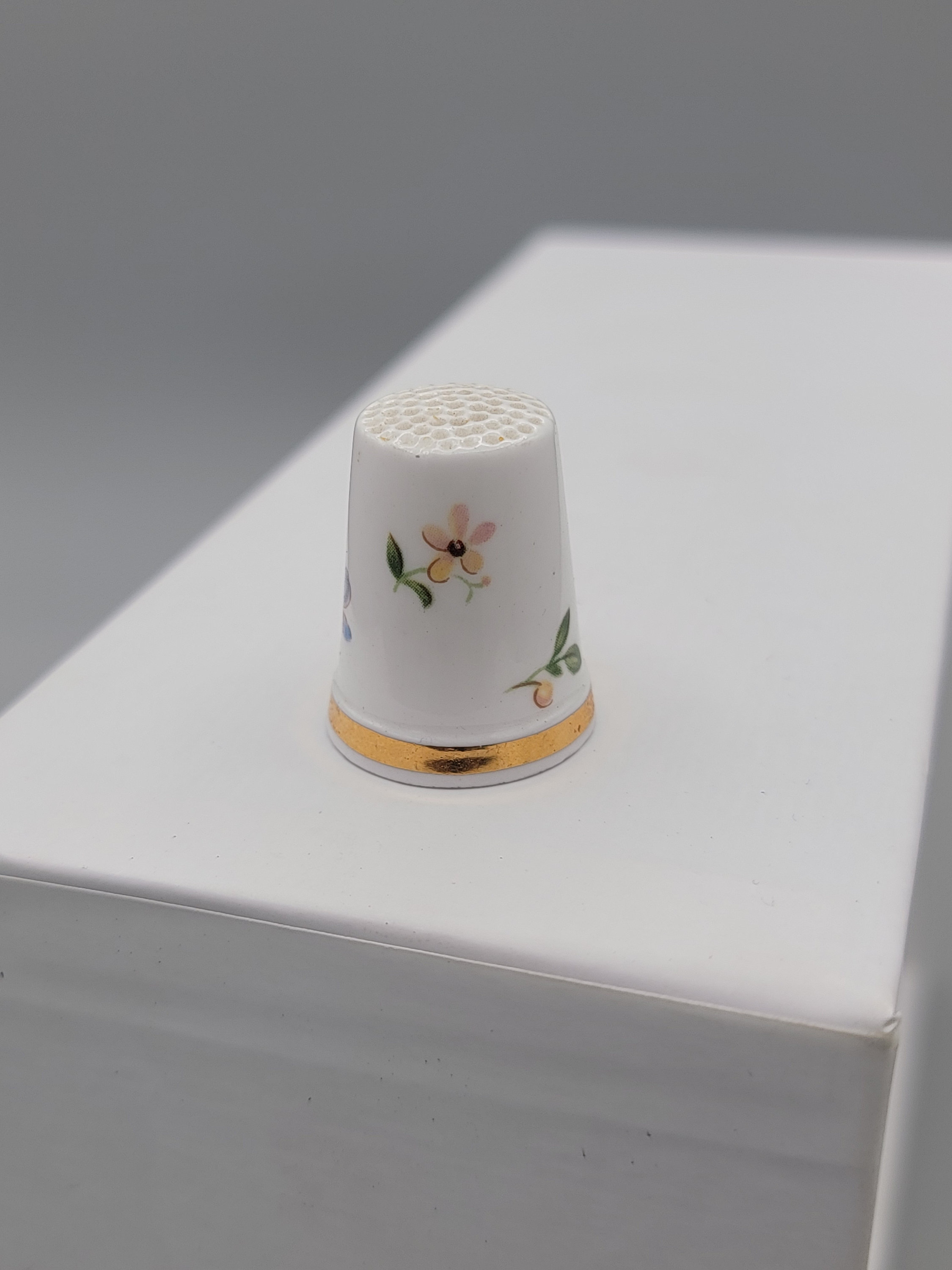 Vintage Collectible Decorative Thimbles - Etsy