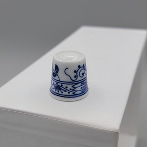 Vintage Collectible Decorative Thimbles - Etsy