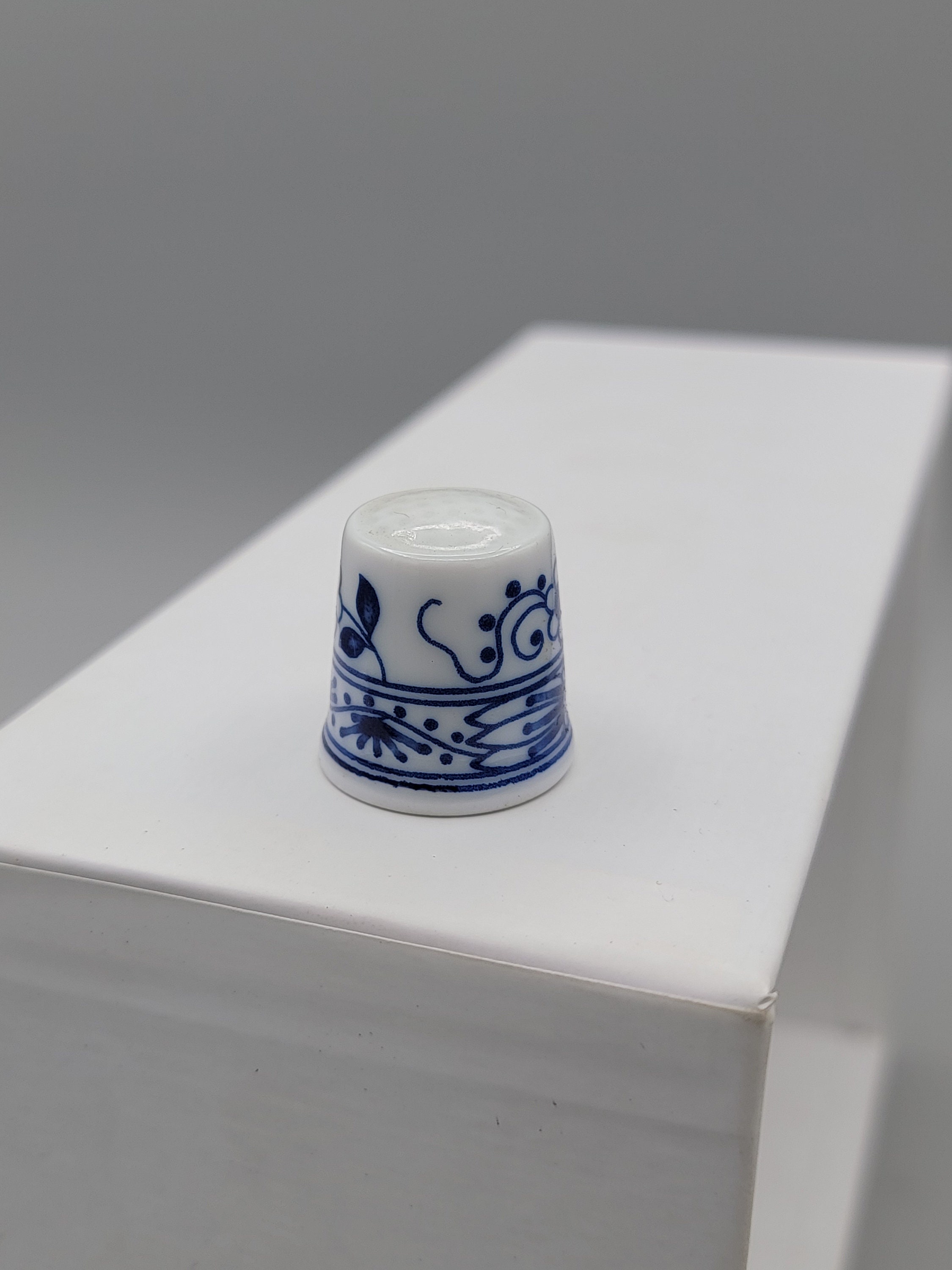 Vintage Collectible Decorative Thimbles - Etsy