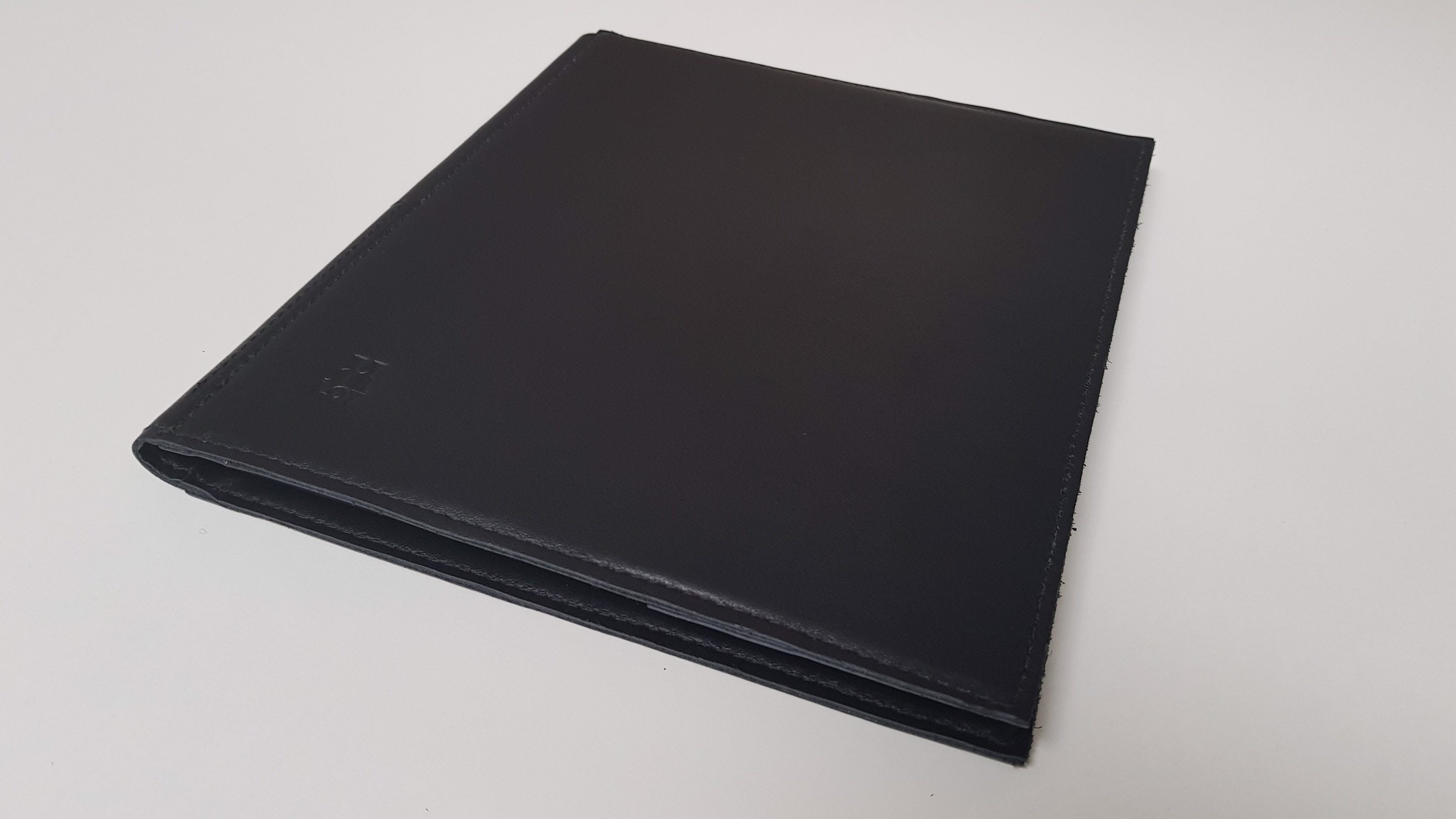 Leather cover for Onyx Boox Note Air 2 plus / reMarkable 2 etc ...