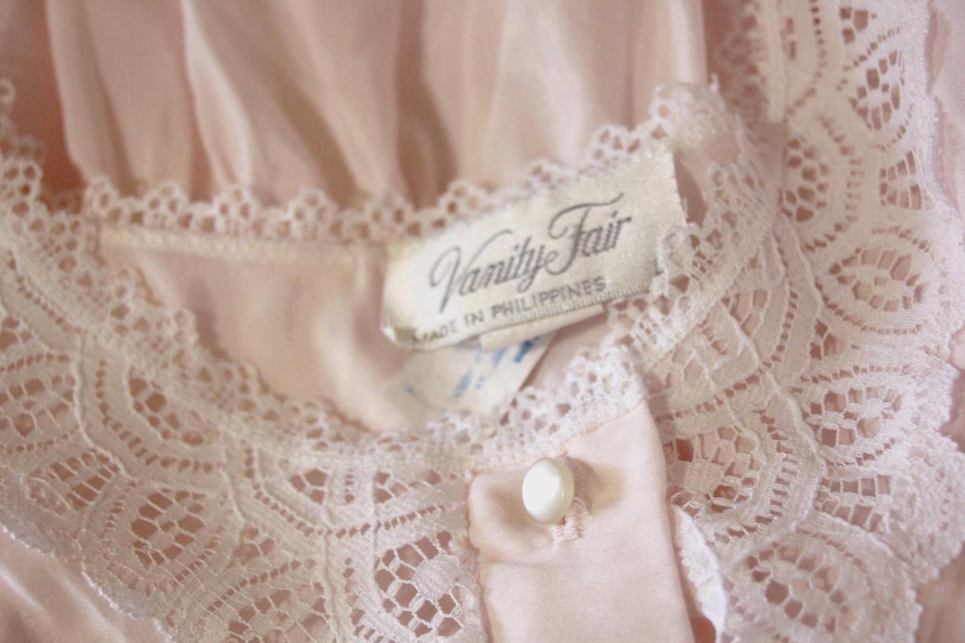 Vanity Fair Pink Button-up Nightgown Floral Lace Detail Size L Vintage ...