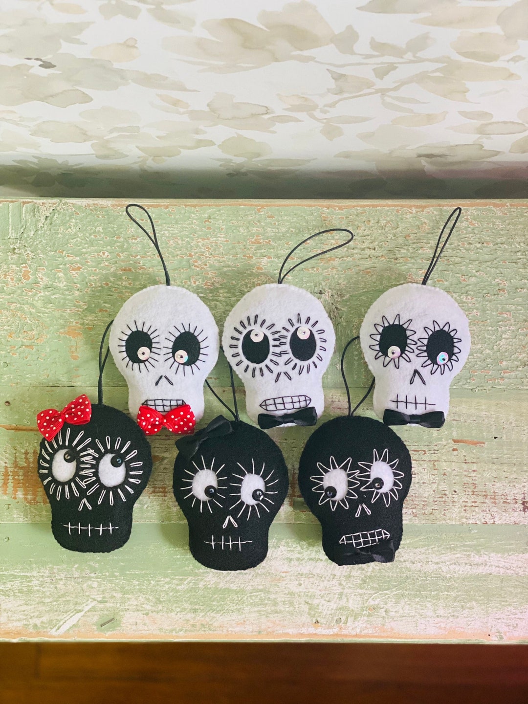 Pair of Sugar Skull Dia De Muertos Day of the Dead - Etsy