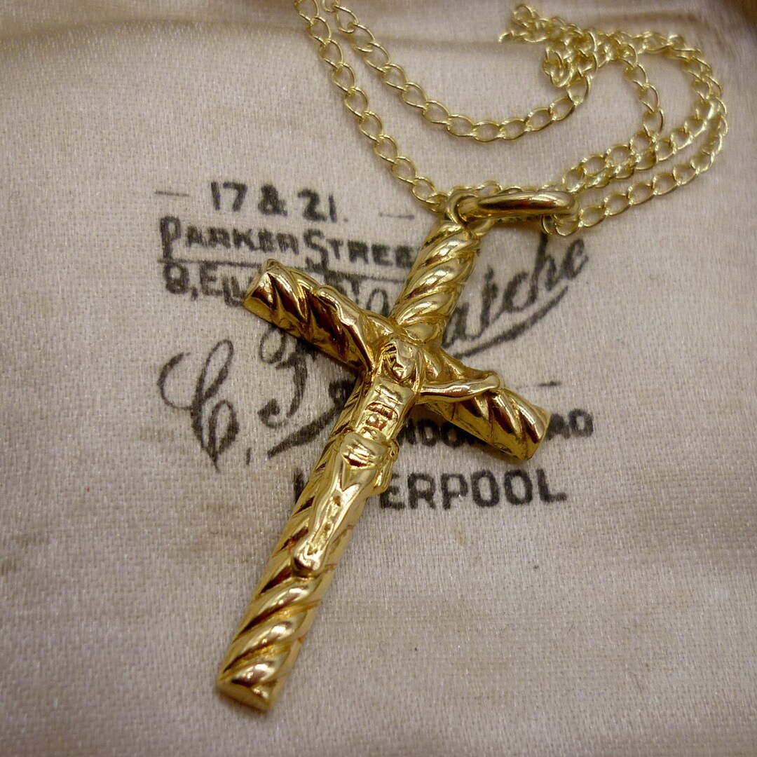Vintage Gold Crucifix on Chain, Christ of Cross Necklace - Etsy