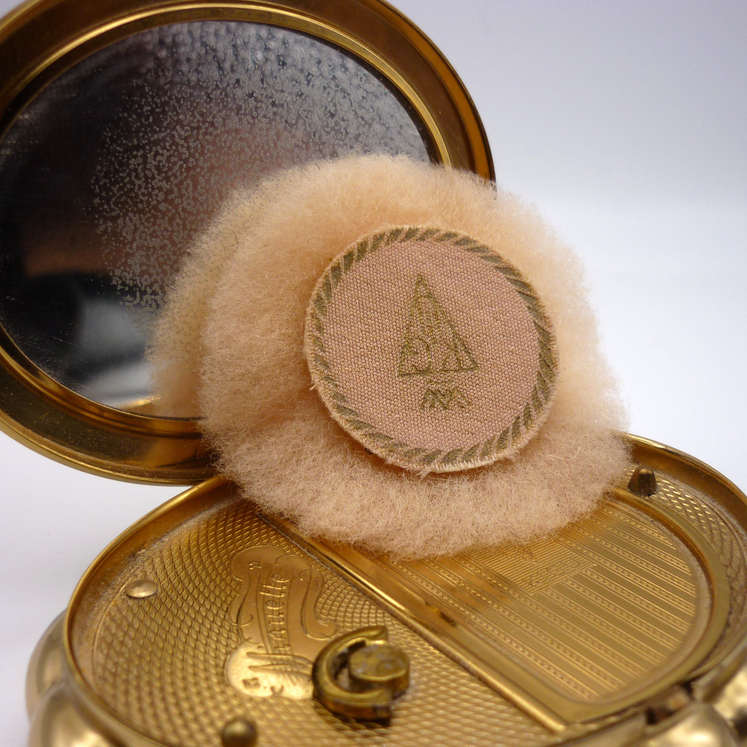 Kigu Minuette Musical Powder Compact With Marcasite Flower - Etsy