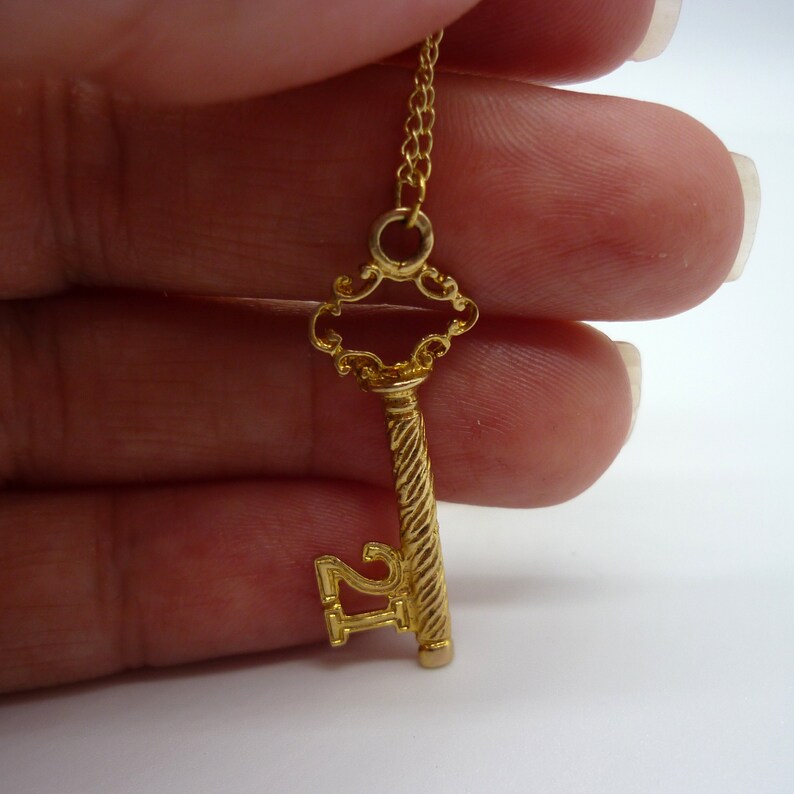 Vintage Gold 21 Key Charm Necklace - Etsy UK