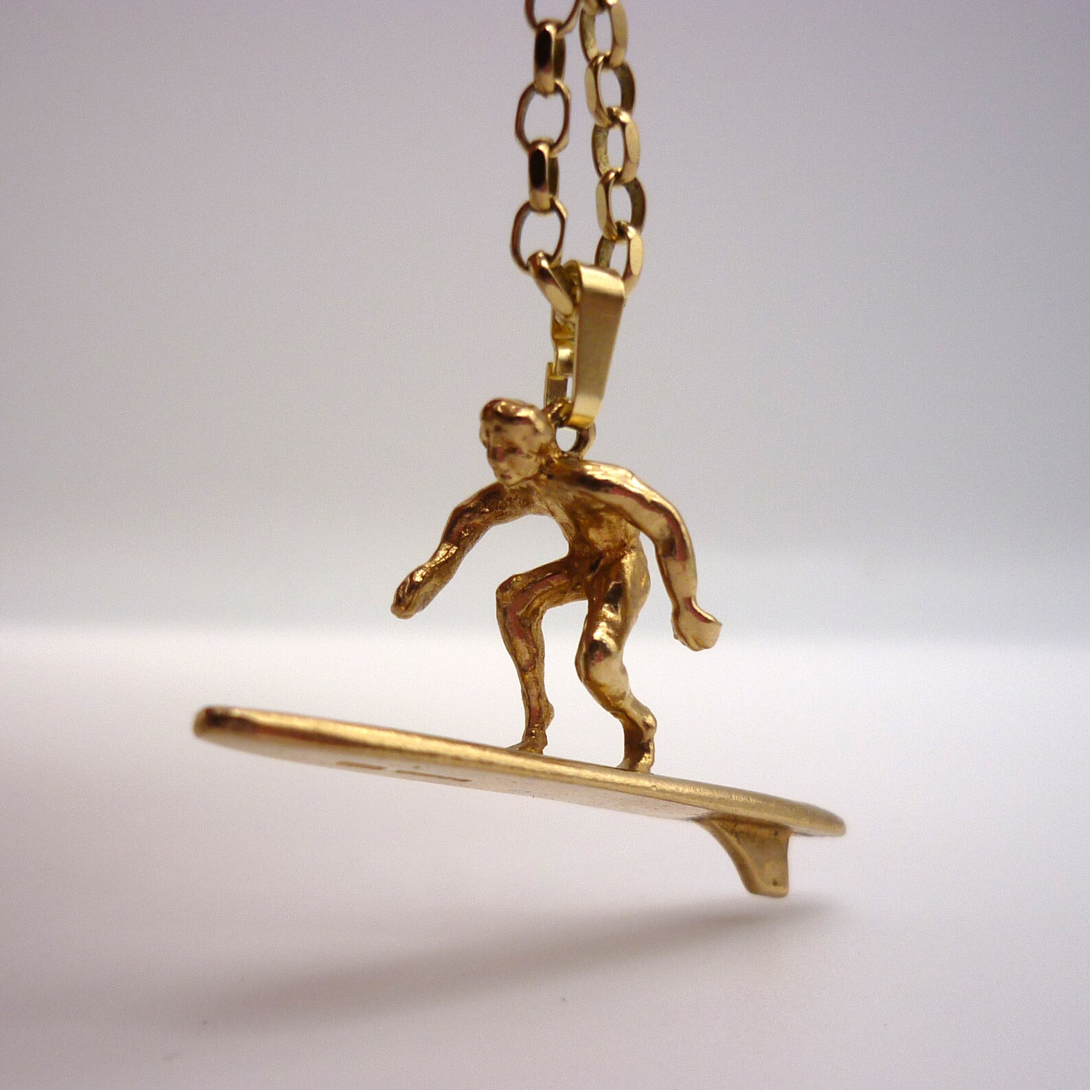 1970's Gold Surfboard Necklace, Surfer Pendant on 9k Belcher Chain - Etsy