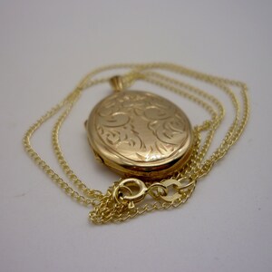 Vintage 9ct Gold Photo Locket on Chain, Double Sided Opening Locket for ...