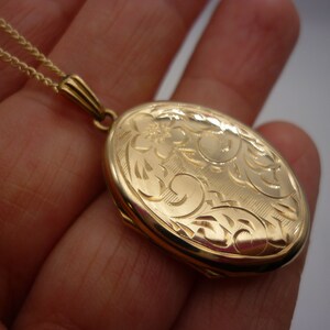 Vintage 9ct Gold Photo Locket on Chain, Double Sided Opening Locket for ...