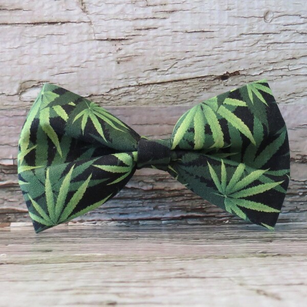 Dog Bow Tie - Etsy Canada