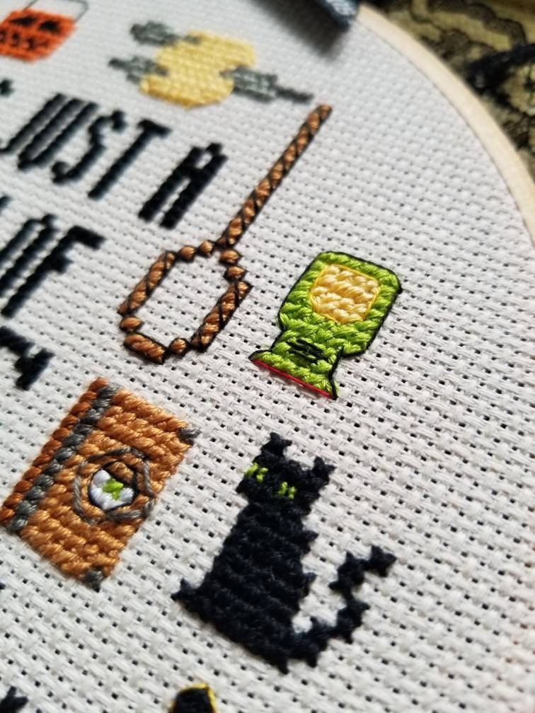 It's Just a Bunch of Hocus Pocus Circle Cross Stitch - Etsy Canada