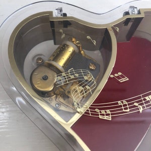 Vintage Heart Shaped Music Box, Jewellery Box, Memory Song, Clear ...