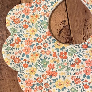 Scalloped Baby Bib Sewing Pattern, Flower Bib, the Original Flower Bib ...