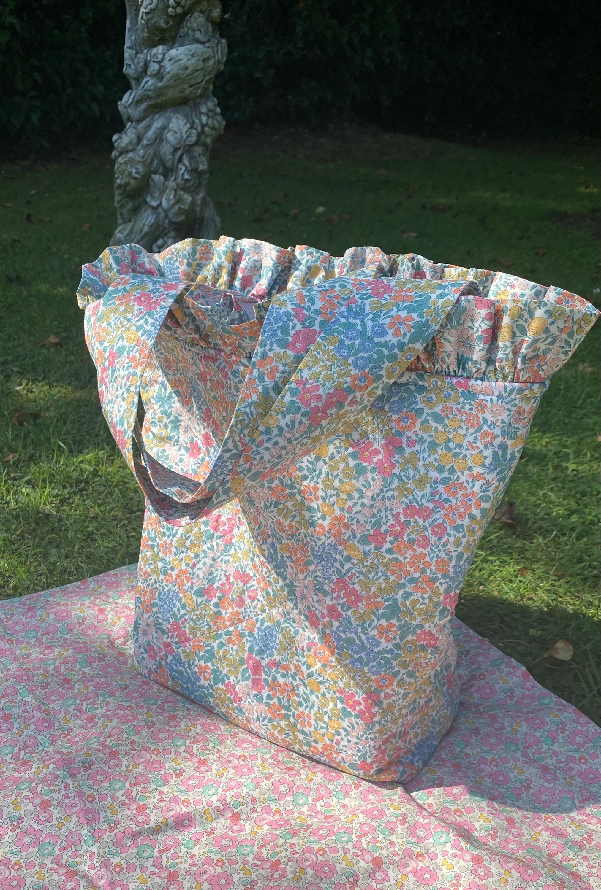 Daisy Ruffle Bag Pdf Sewing Pattern, Quilted. One Size - Etsy