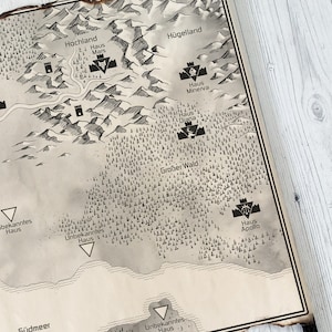 Red Rising Saga Map on Handmade Scroll, German Edition Map, Red-rising ...