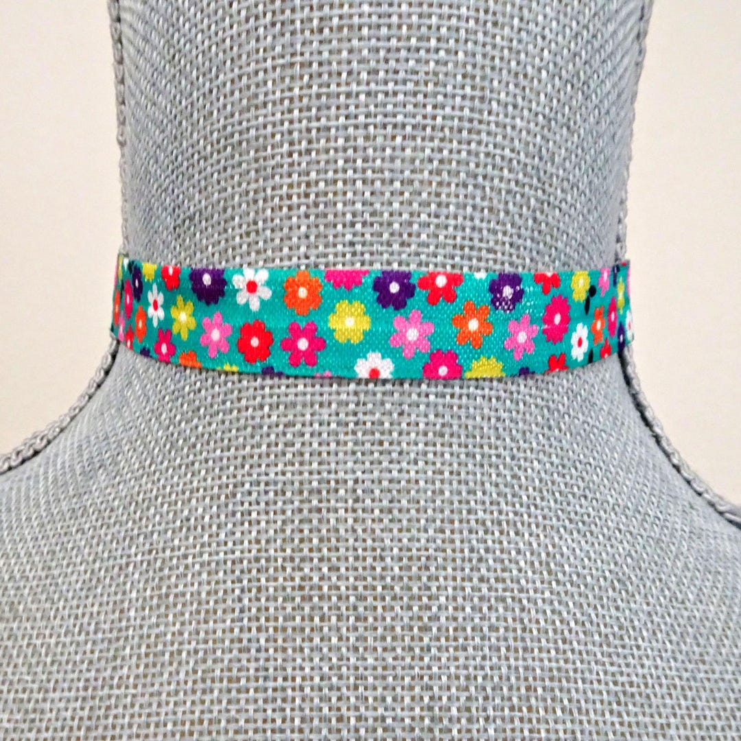 Flower Power Choker: Retro 70s Hippie Costume Necklace - Etsy