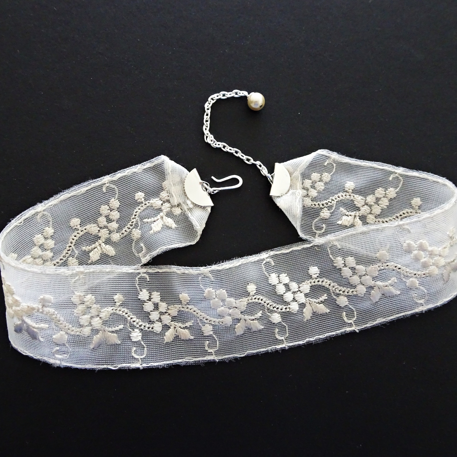 Ivory Embroidered Vintage Ribbon Choker Necklace, Grape Pattern, Prom ...