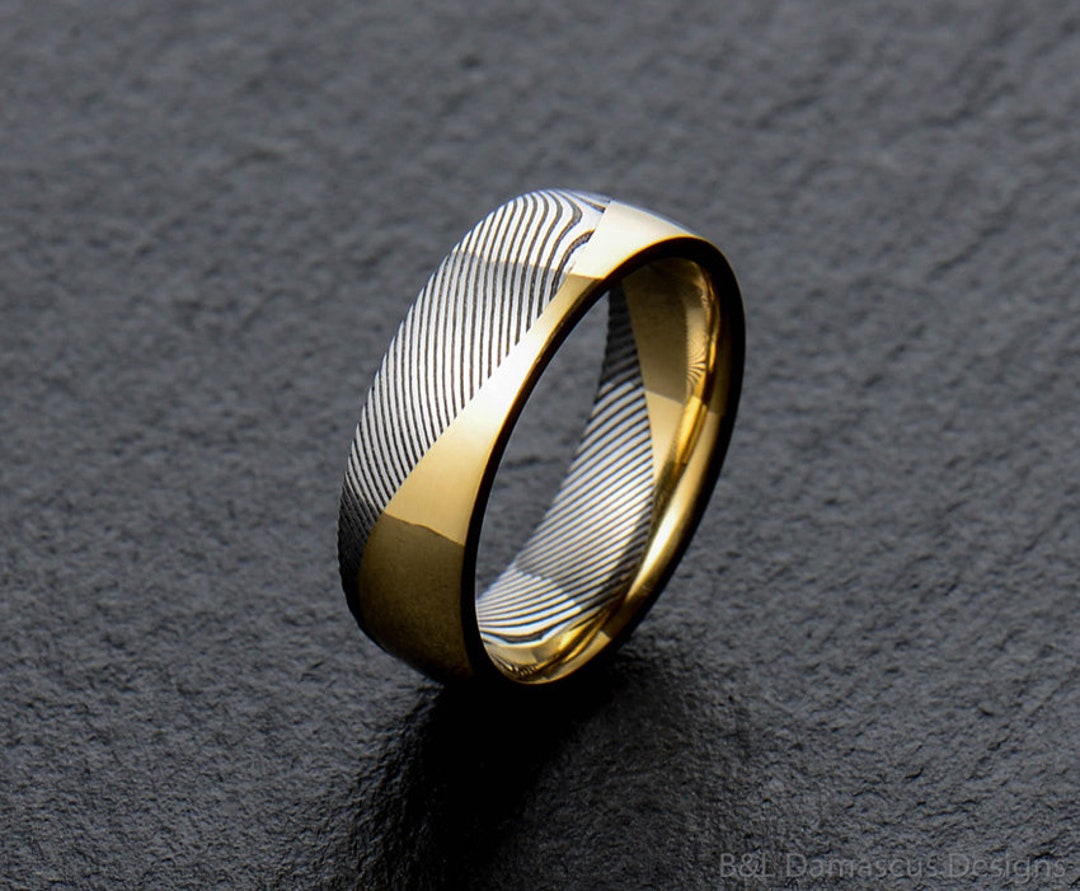 Damascus Steel & 18K Gold Mens Wedding Band, Wood Grain Pattern - Etsy